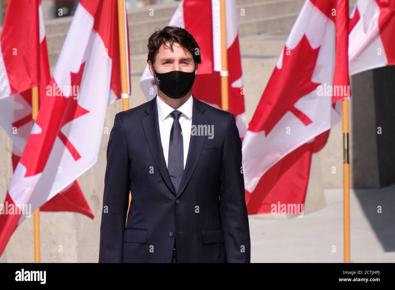 Justin trudeau mask hi-res stock photography and images - Alamy