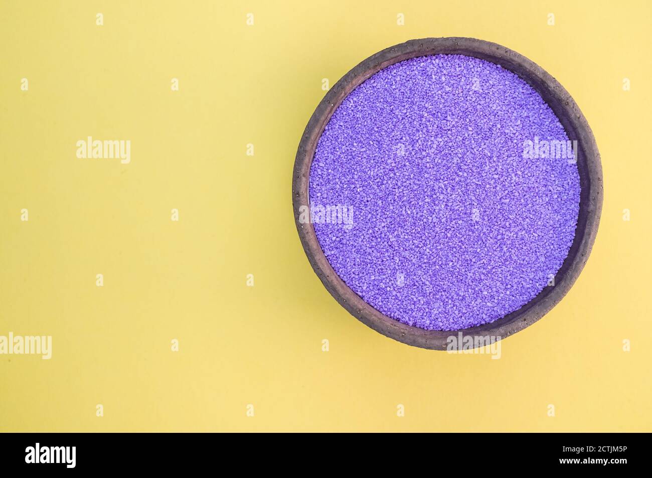 Colored sand art for kids hi-res stock photography and images - Alamy