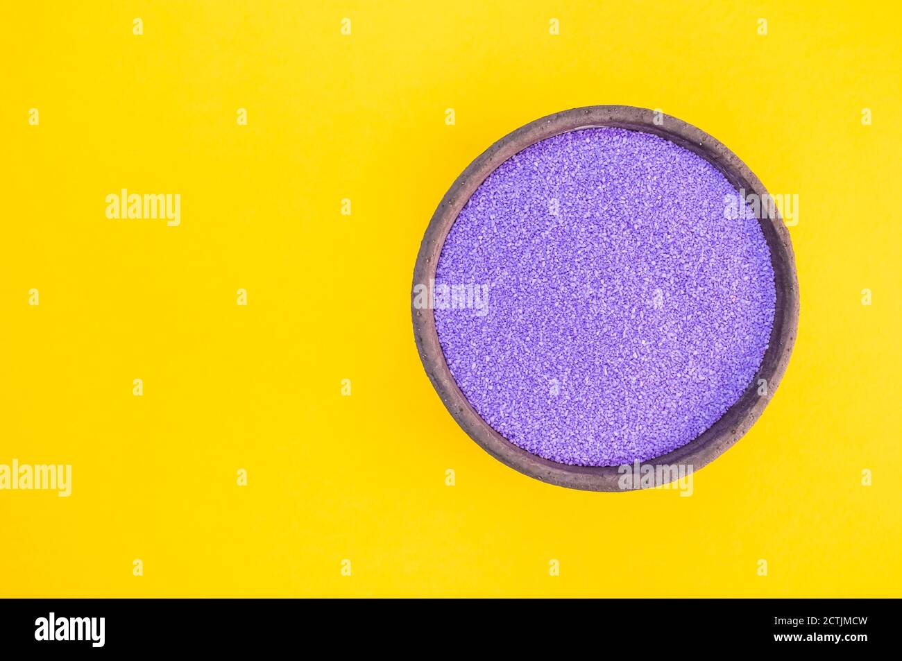 Colored sand art for kids hi-res stock photography and images - Alamy