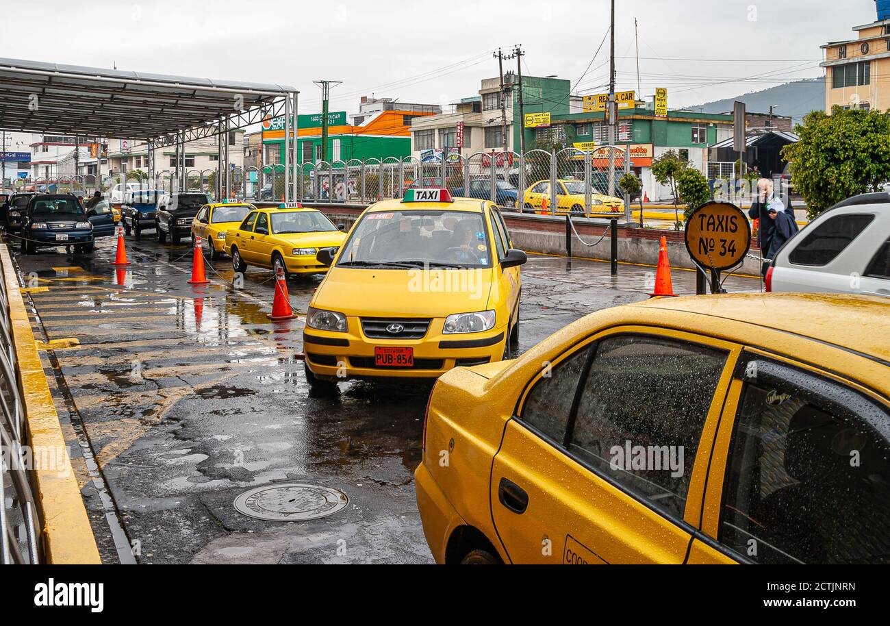 Quito airport hi-res stock photography and images - Alamy