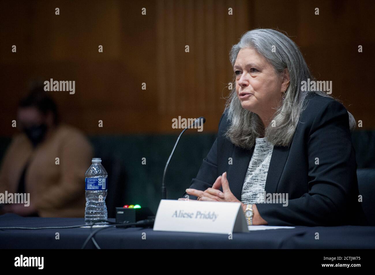 Senate environment committee hi-res stock photography and images - Alamy
