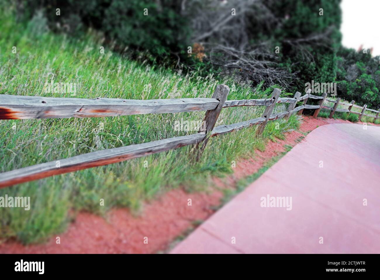 Pathway path sidewalk hi-res stock photography and images - Alamy