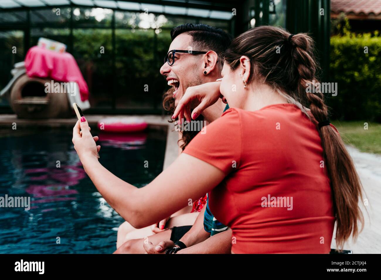 Poolside selfie hi-res stock photography and images - Alamy