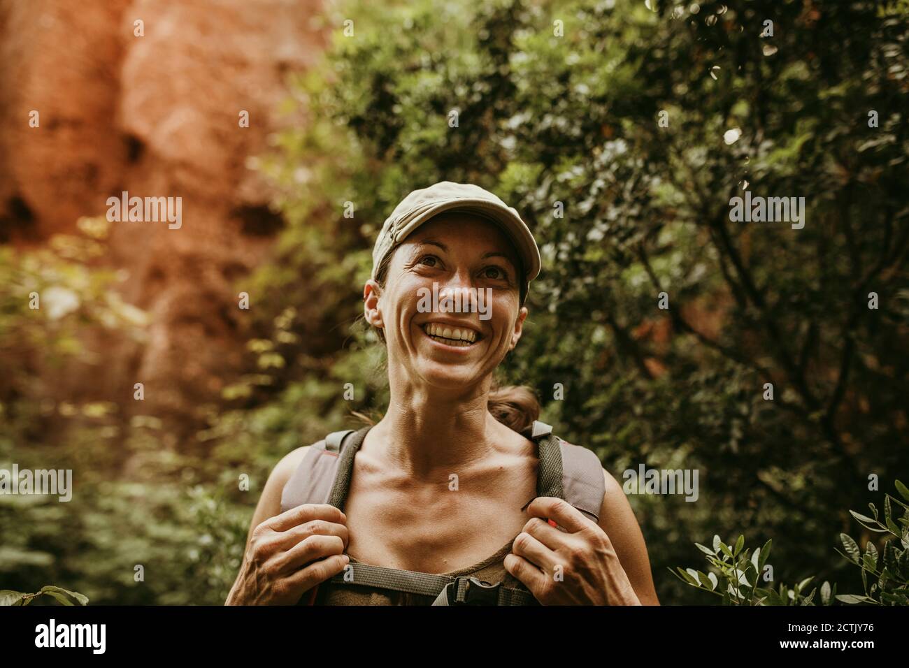 Explorer woman hi-res stock photography and images - Alamy