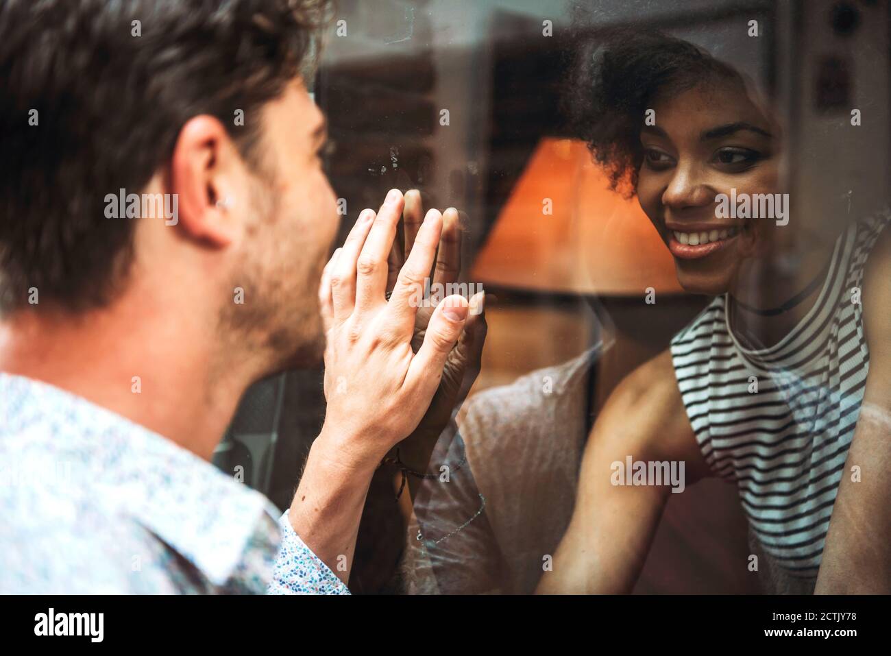 Women in restaurant window hi-res stock photography and images - Alamy