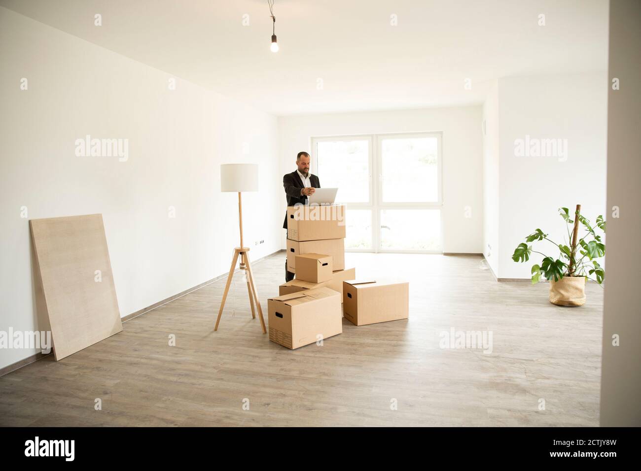 Stacked boxes hi-res stock photography and images - Alamy