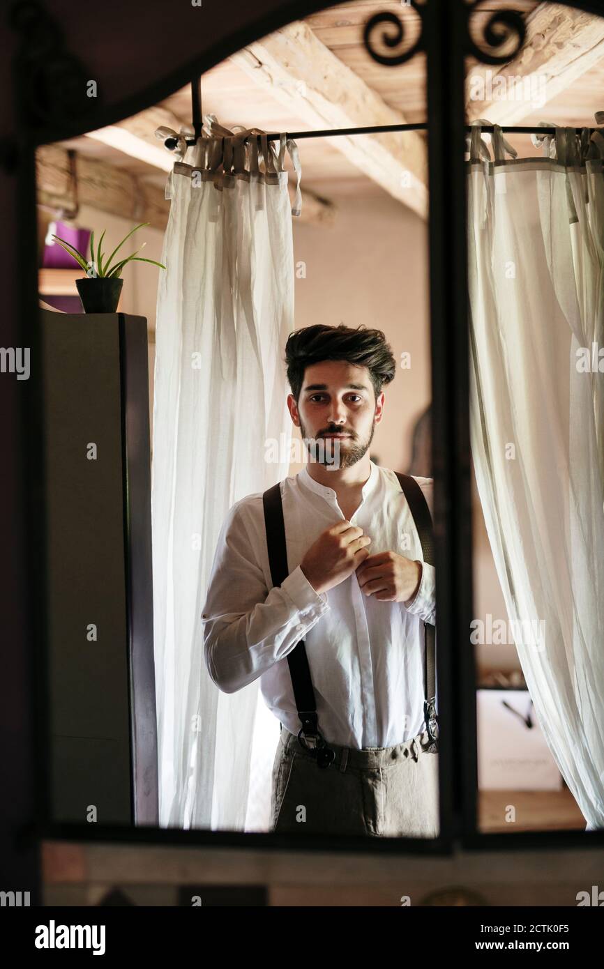 Dressing room mirror hi-res stock photography and images - Alamy