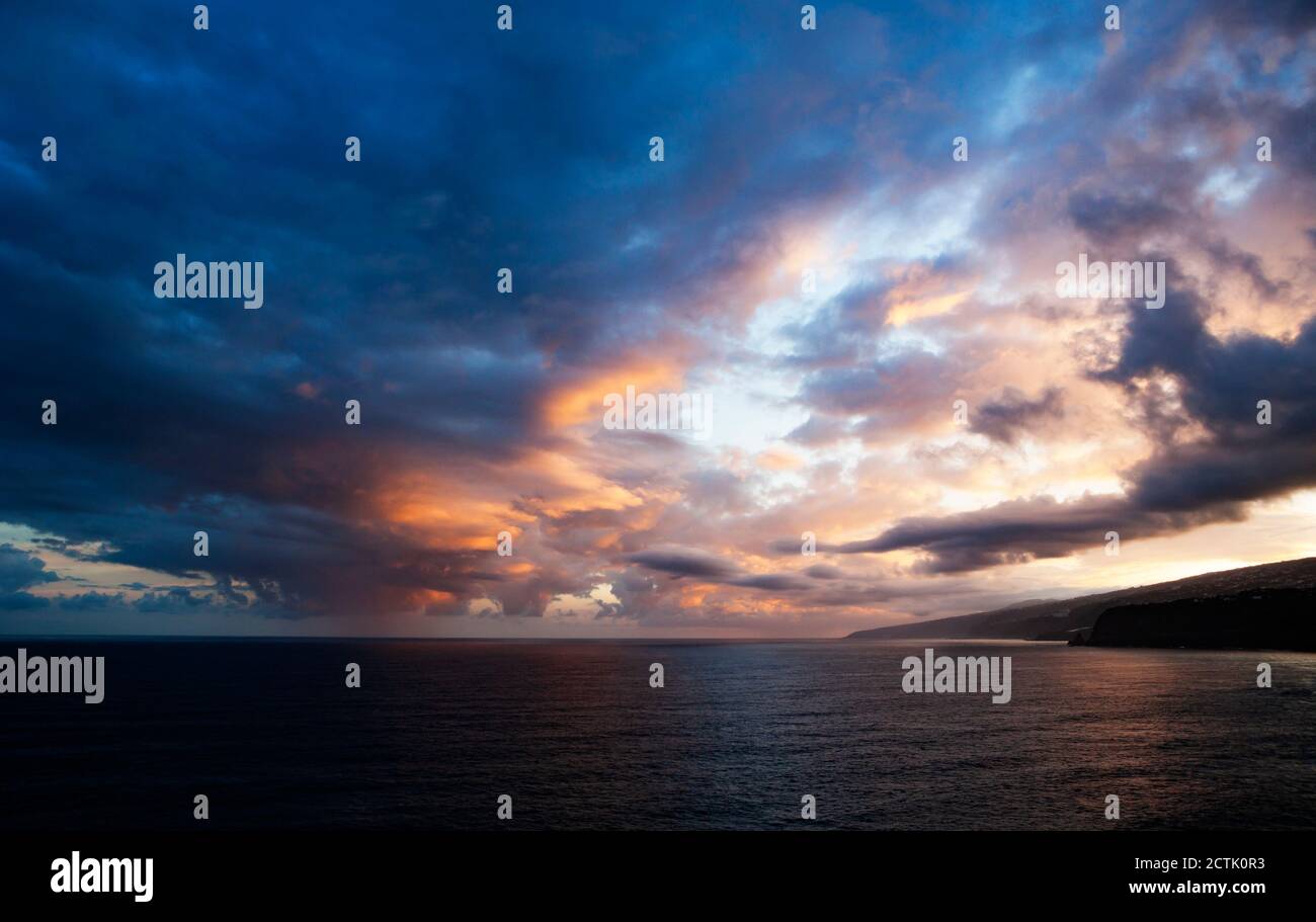 Dramatic storm clouds over Atlantic ocean at dawn Stock Photo - Alamy