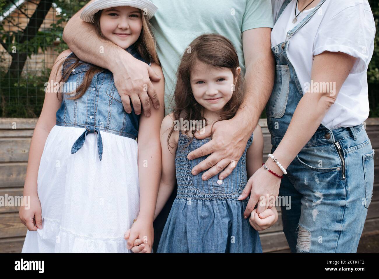 Back view girls hi-res stock photography and images - Alamy