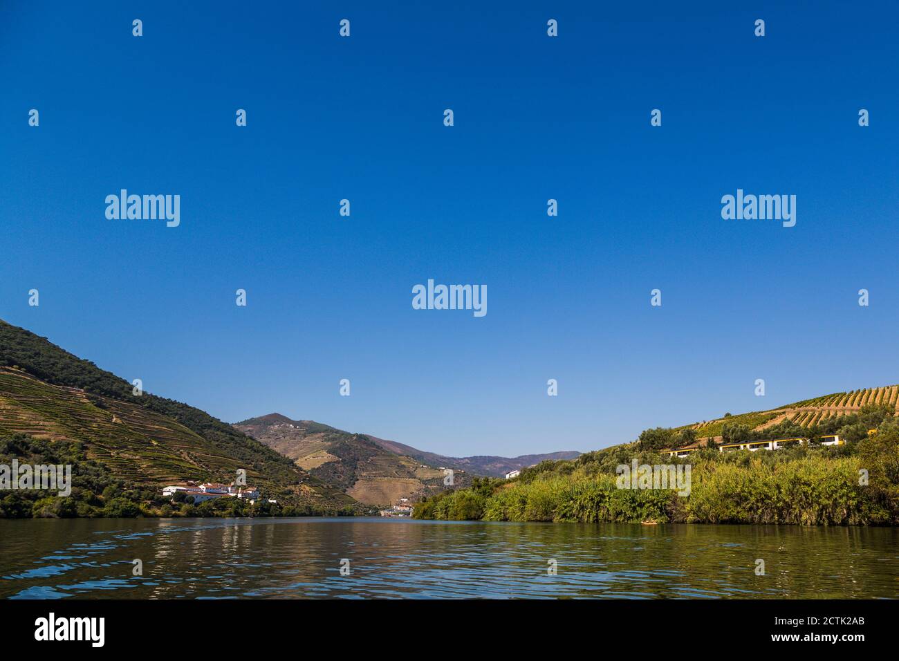Blue sky at river hi-res stock photography and images - Alamy