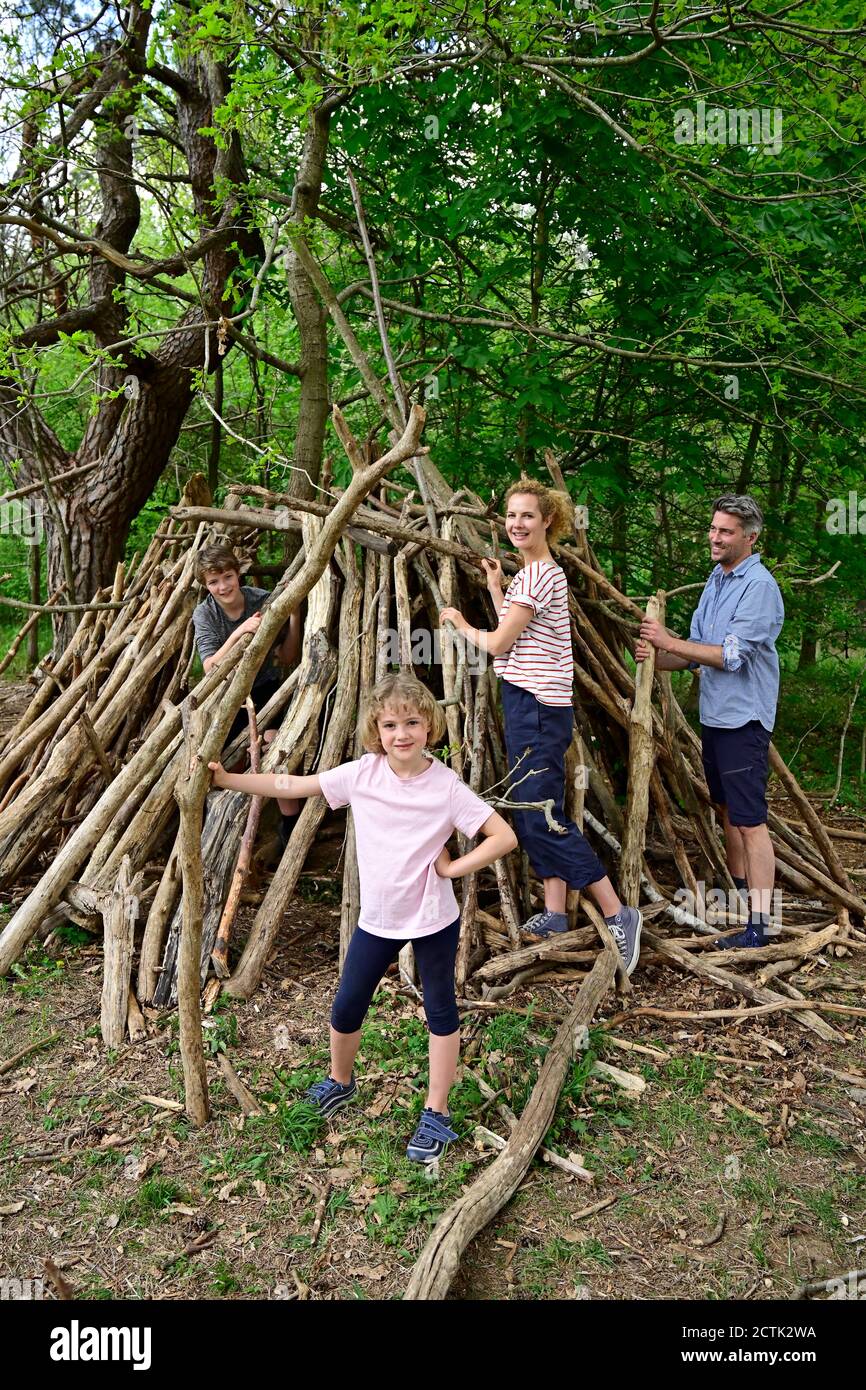 Children forest camp 4 5 years hi-res stock photography and images - Alamy