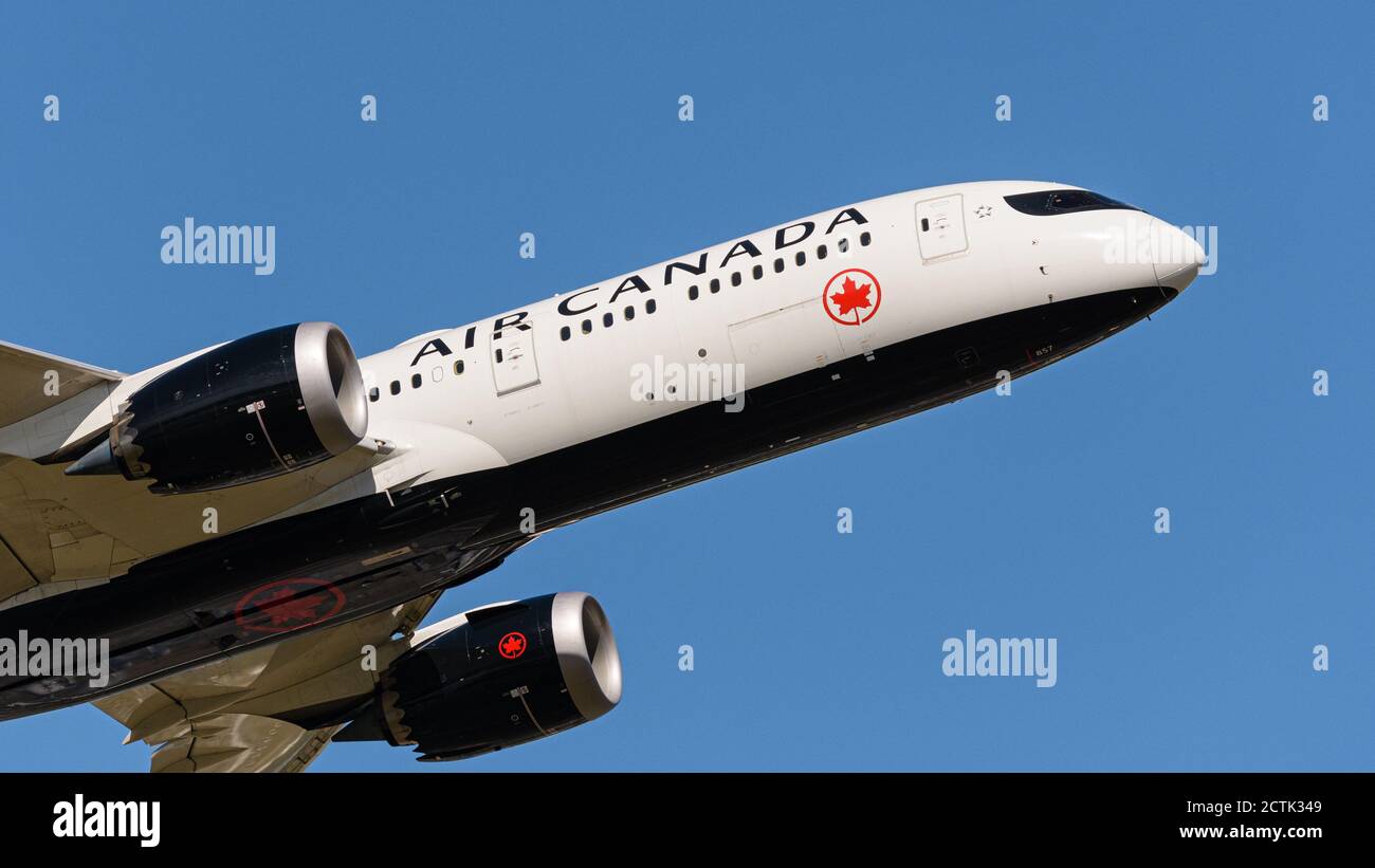 Air Canada plane Boeing 787-9 Dreamliner airborne after take-off from ...