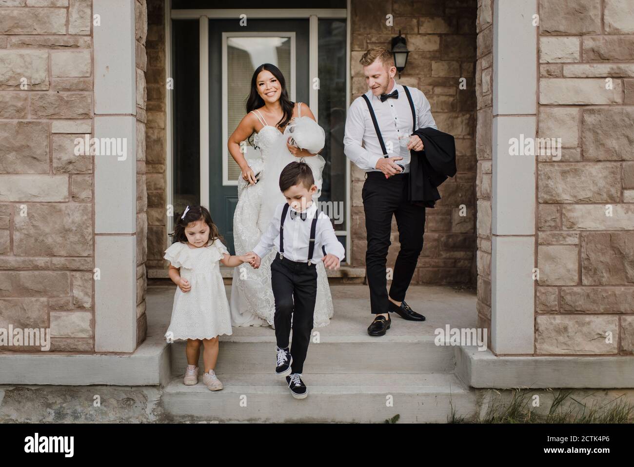 Leaving parents house hi-res stock photography and images - Alamy