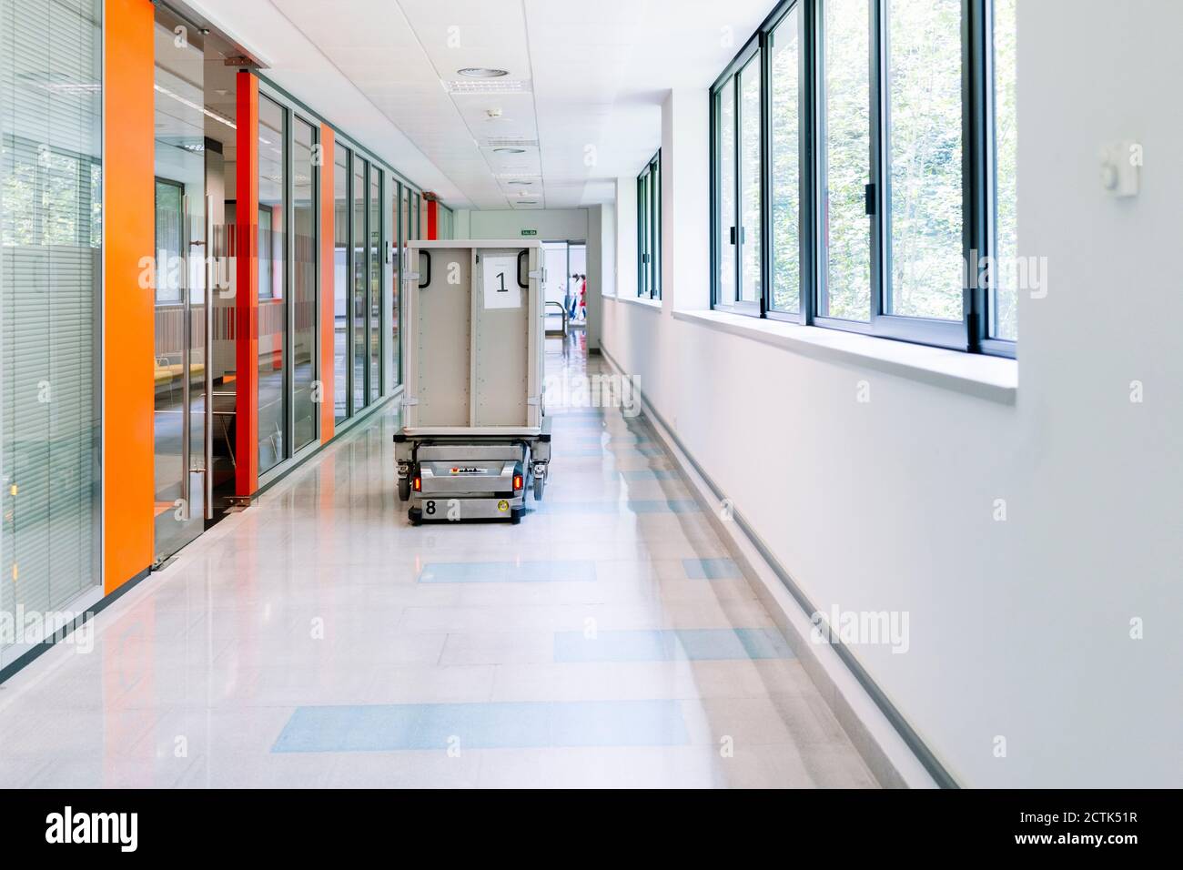 Hospital trolley hi-res stock photography and images - Alamy