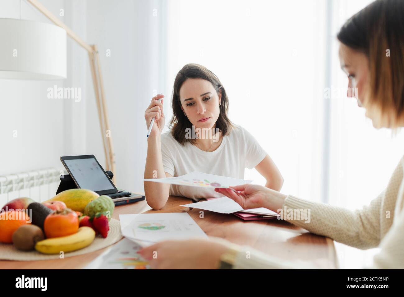 Nutrition learning hi-res stock photography and images - Alamy