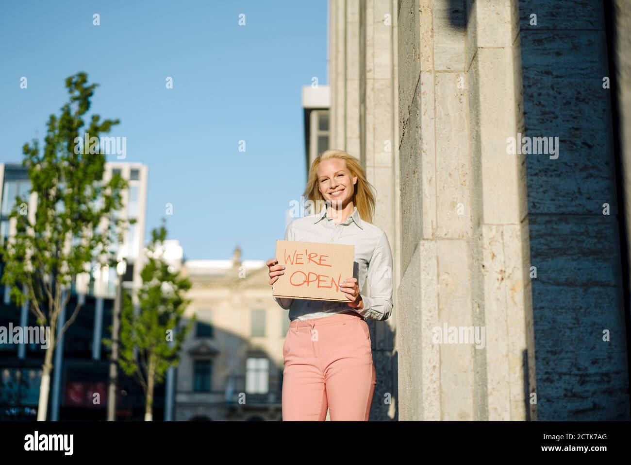 Cardboard placard hi-res stock photography and images - Alamy