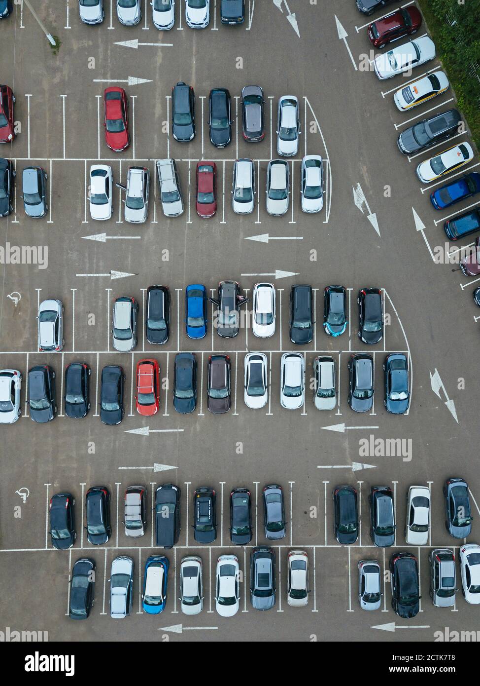 Aerial view of cars parked in outdoor parking lot Stock Photo - Alamy