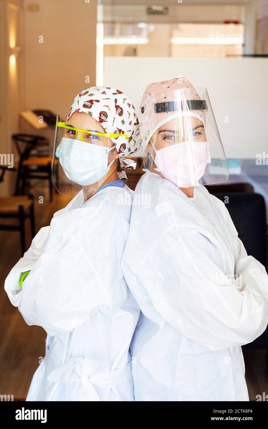 Doctor back side hi-res stock photography and images - Alamy