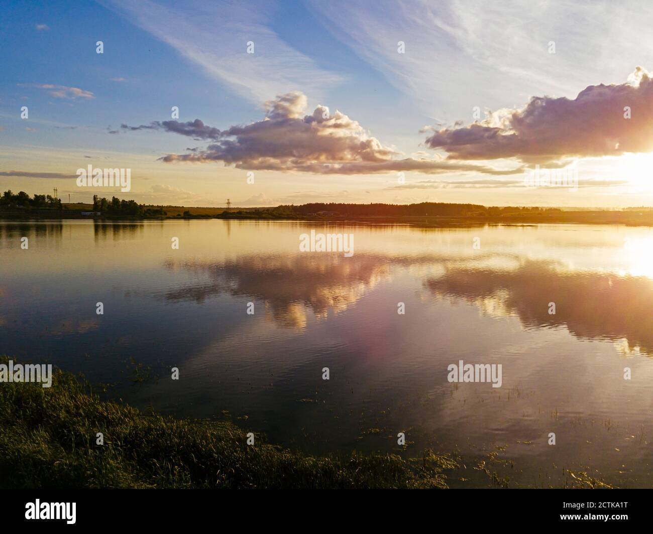 Lakeshore moody sunset hi-res stock photography and images - Alamy