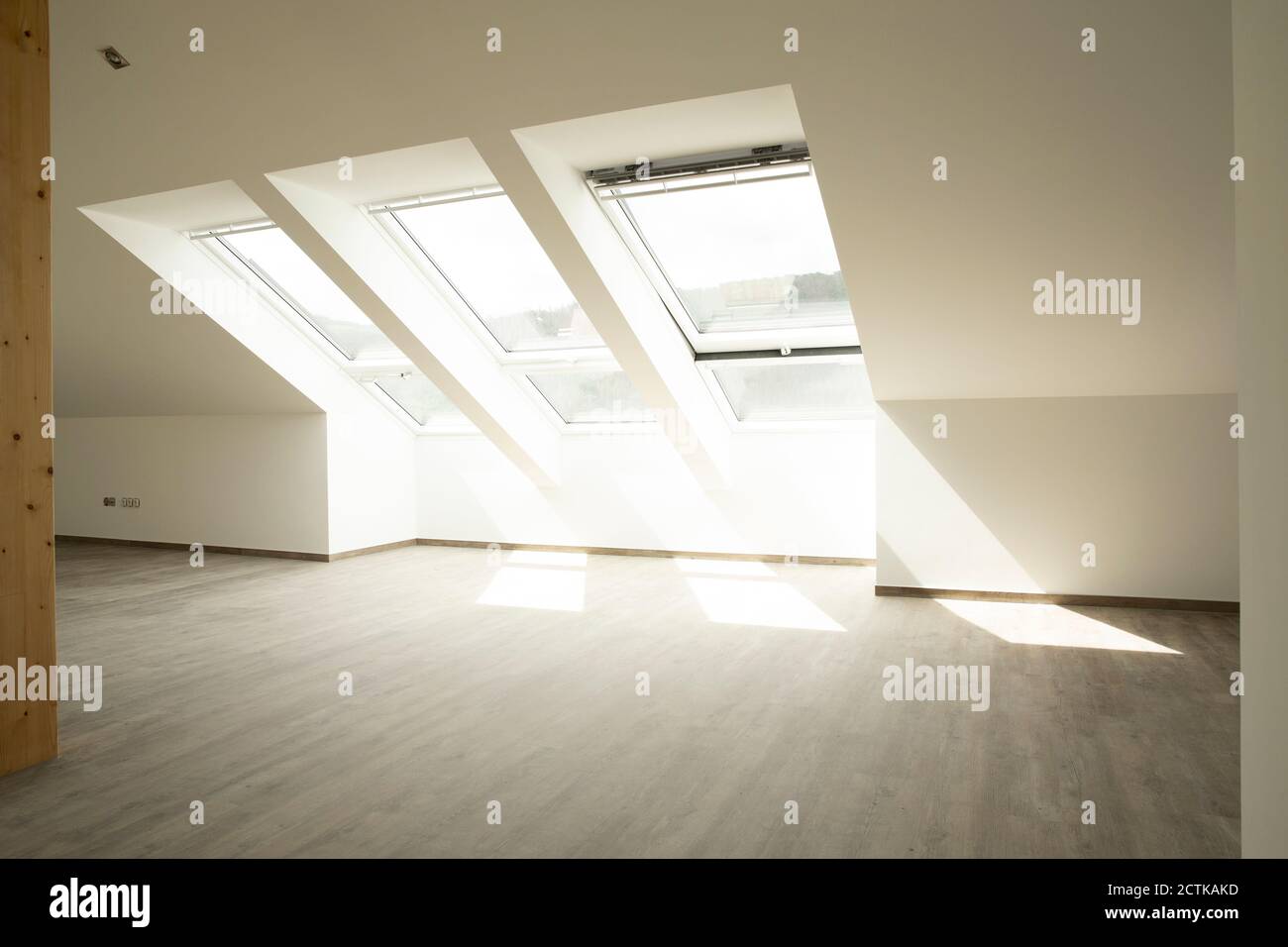 Sunlight and windows hi-res stock photography and images - Alamy