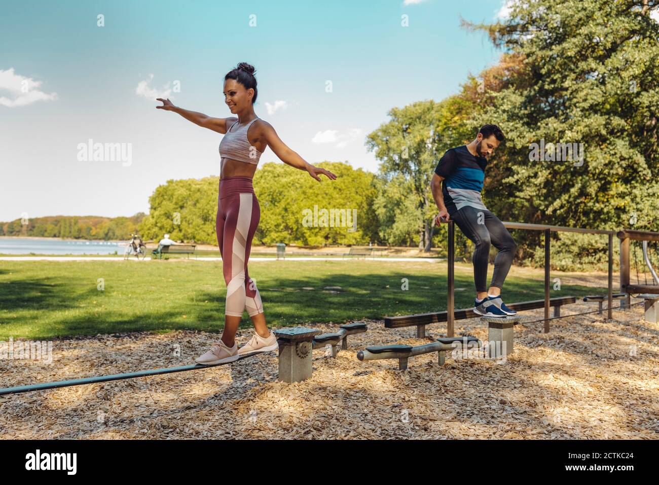 Slackline and park hi-res stock photography and images - Alamy