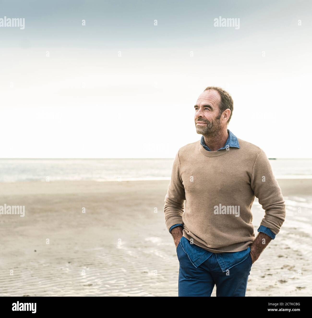 Outdoors man contemplating sunset hi-res stock photography and images ...