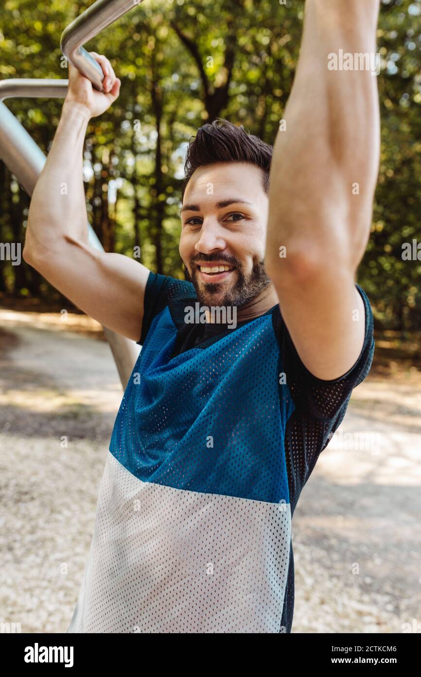 Man lifting bar not woman not weight hi-res stock photography and ...