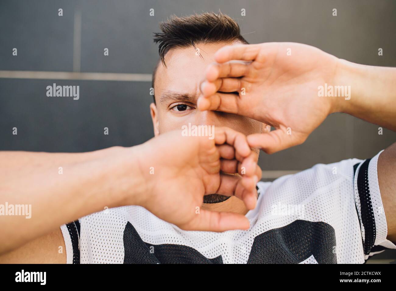 Photography camera close up face hands hi-res stock photography and ...