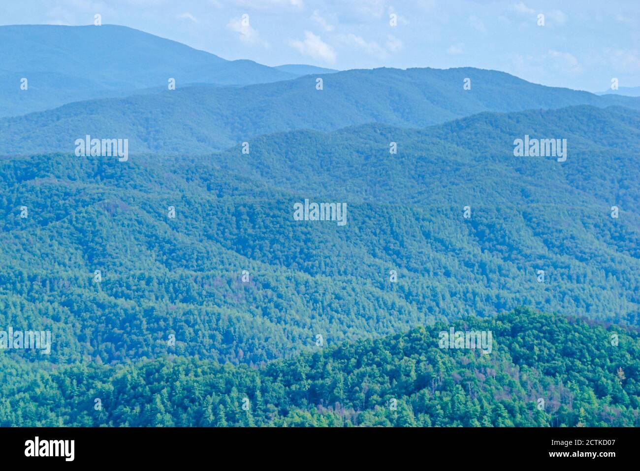 Destination smoky mountains hi-res stock photography and images - Alamy