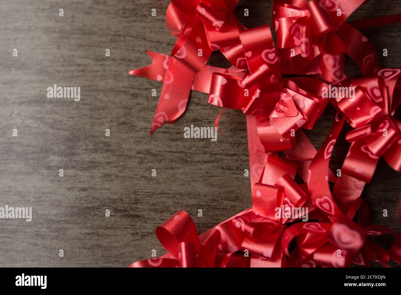 Red ribbon decoration hi-res stock photography and images - Alamy