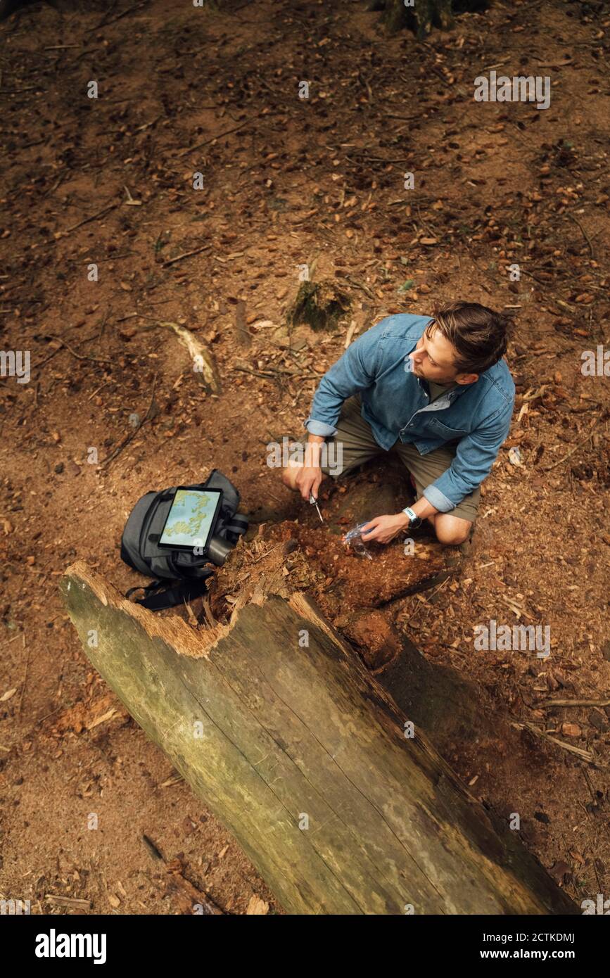 Dirt sample hi-res stock photography and images - Alamy