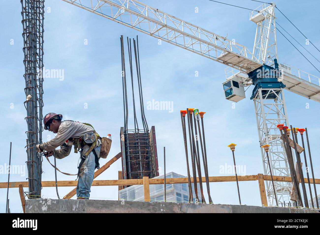 New office under construction hi-res stock photography and images - Alamy