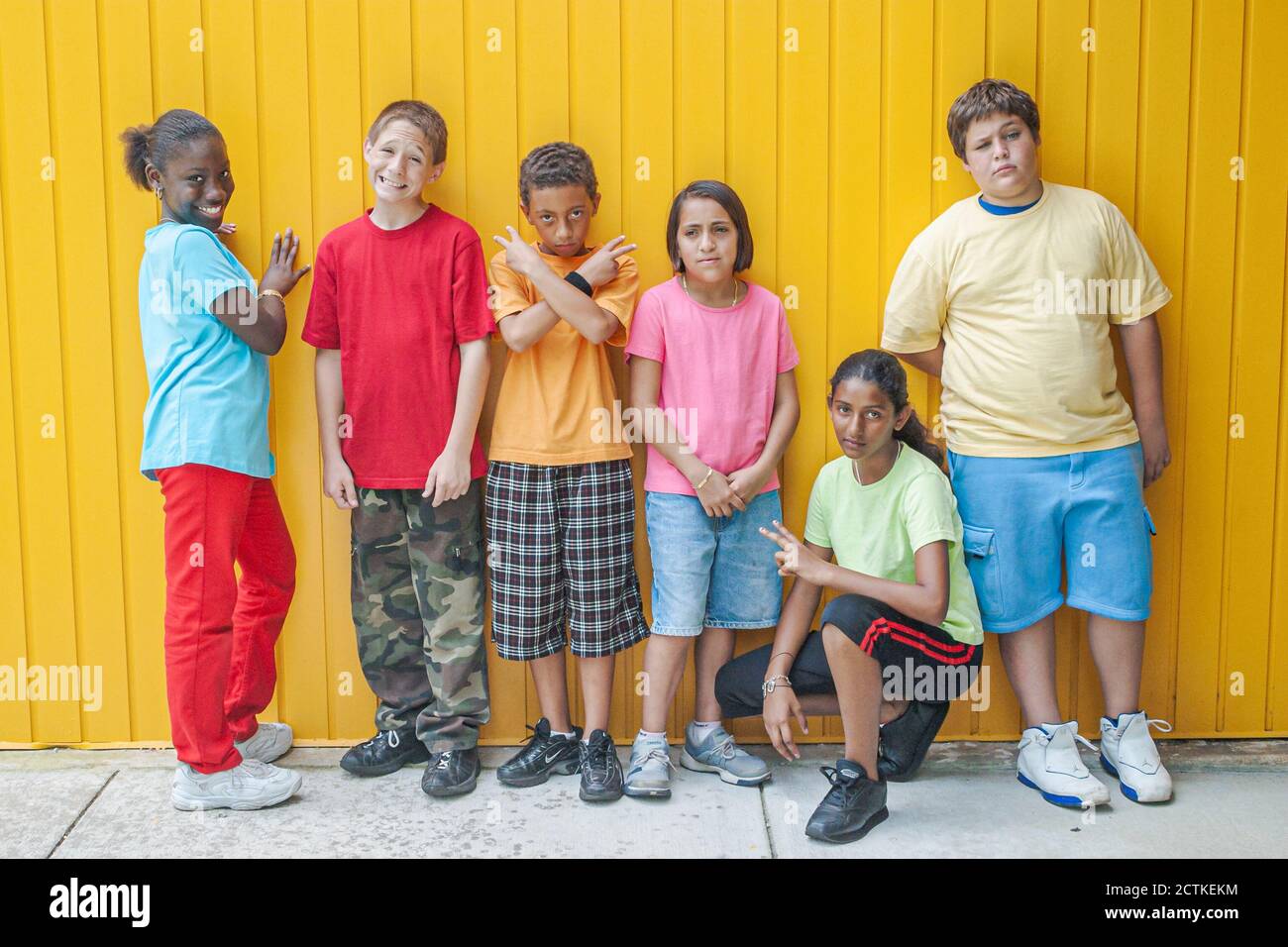 Group of boys study hi-res stock photography and images - Alamy