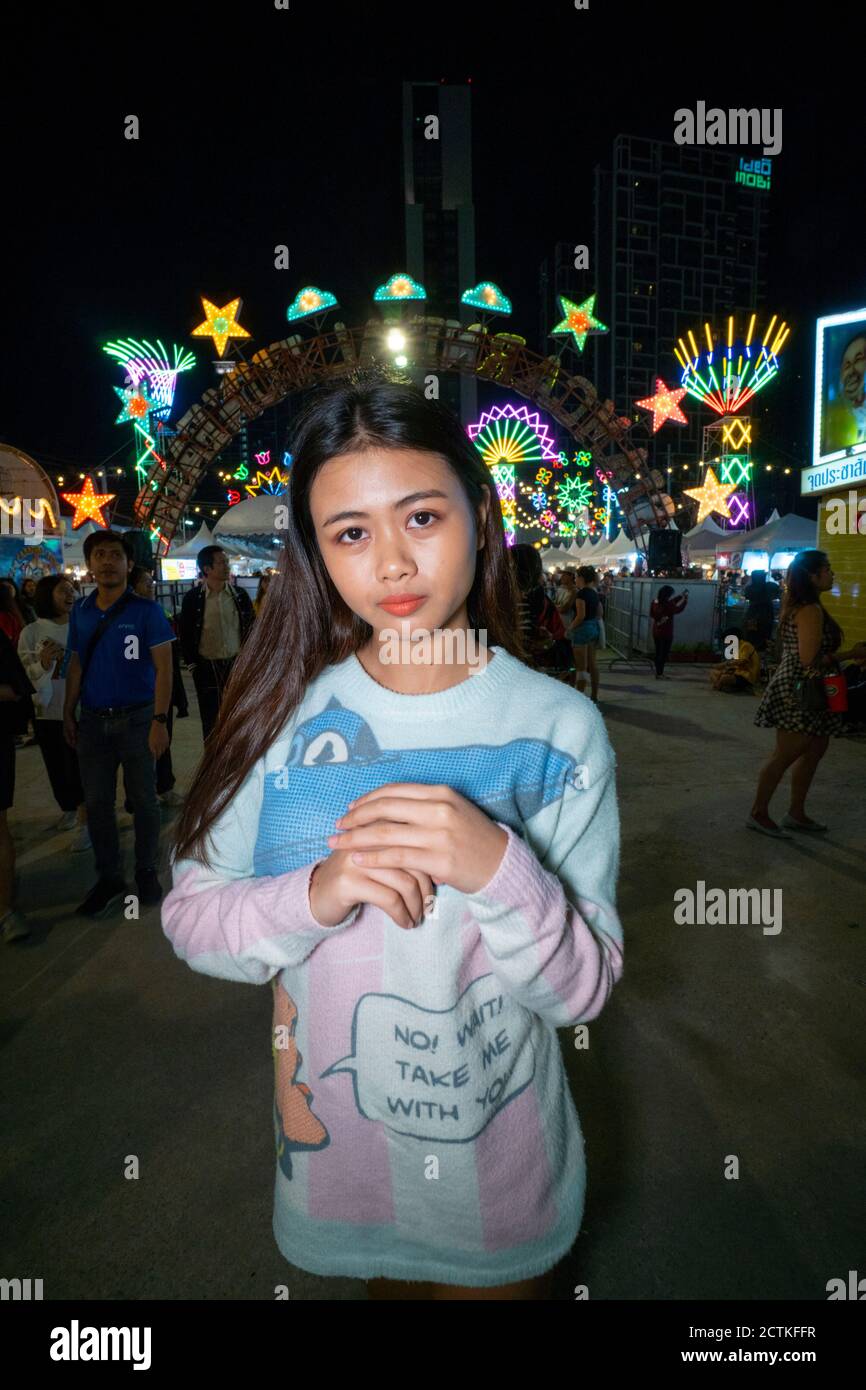 Tall asian girl hi-res stock photography and images - Alamy
