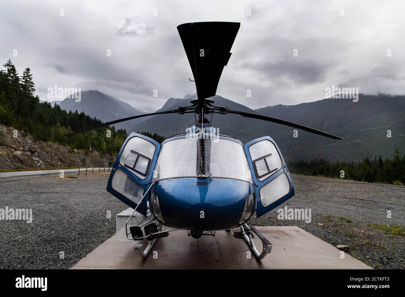 Helicopter cockpit hi-res stock photography and images - Alamy