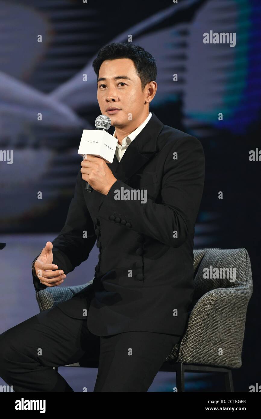 Actor luo jin hi-res stock photography and images - Alamy
