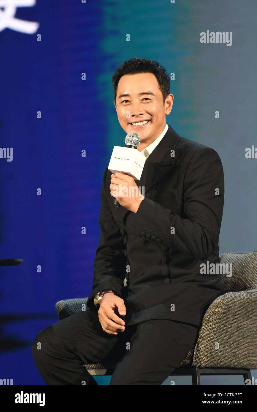 Actor luo jin hi-res stock photography and images - Alamy