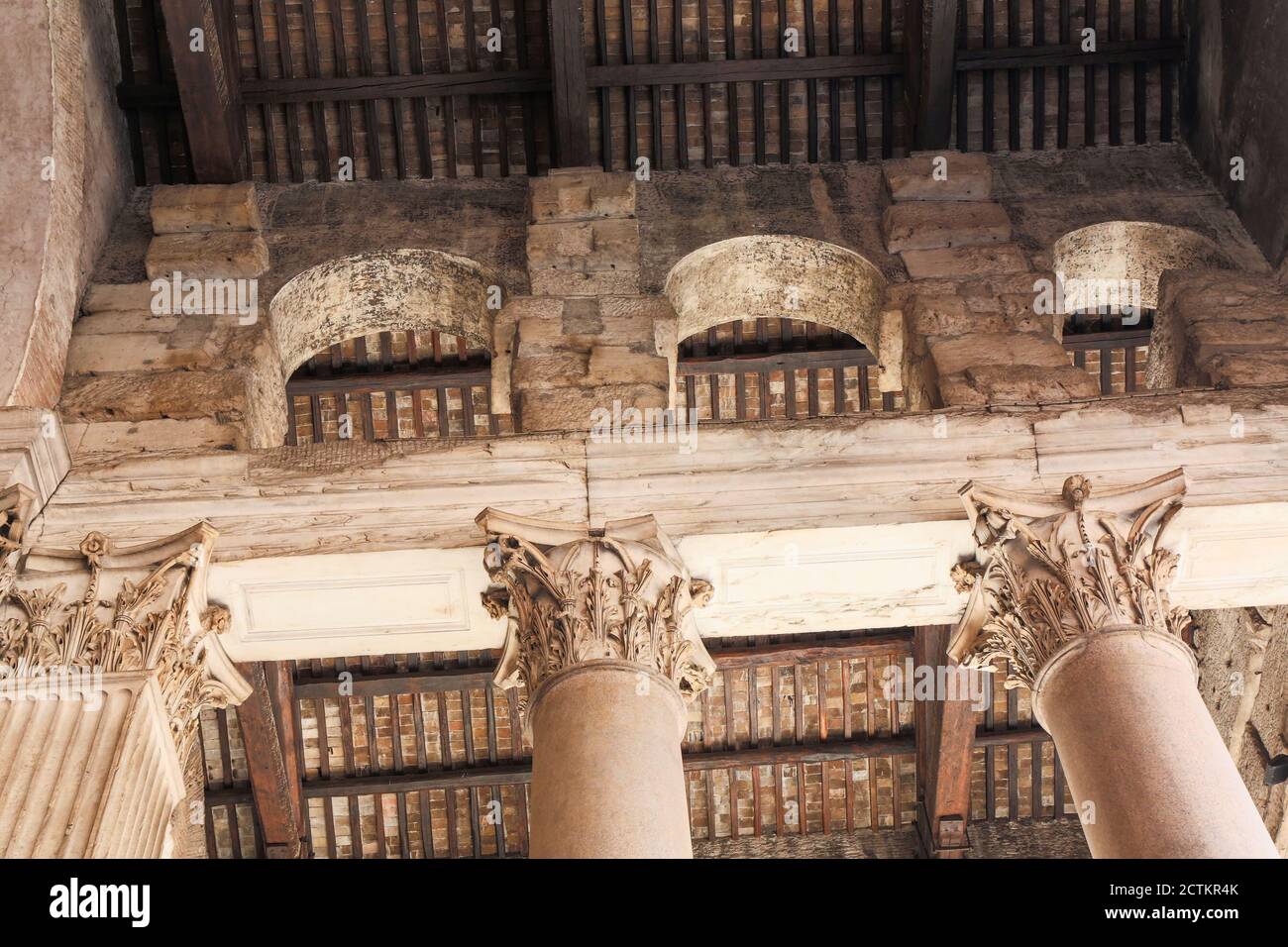 Corinthian Portico High Resolution Stock Photography and Images - Alamy