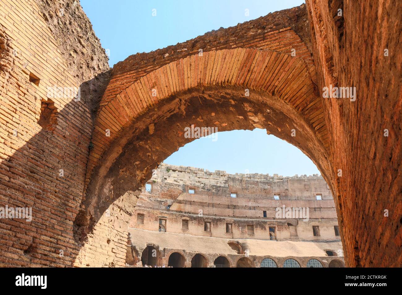 Arch brickwork hi-res stock photography and images - Alamy