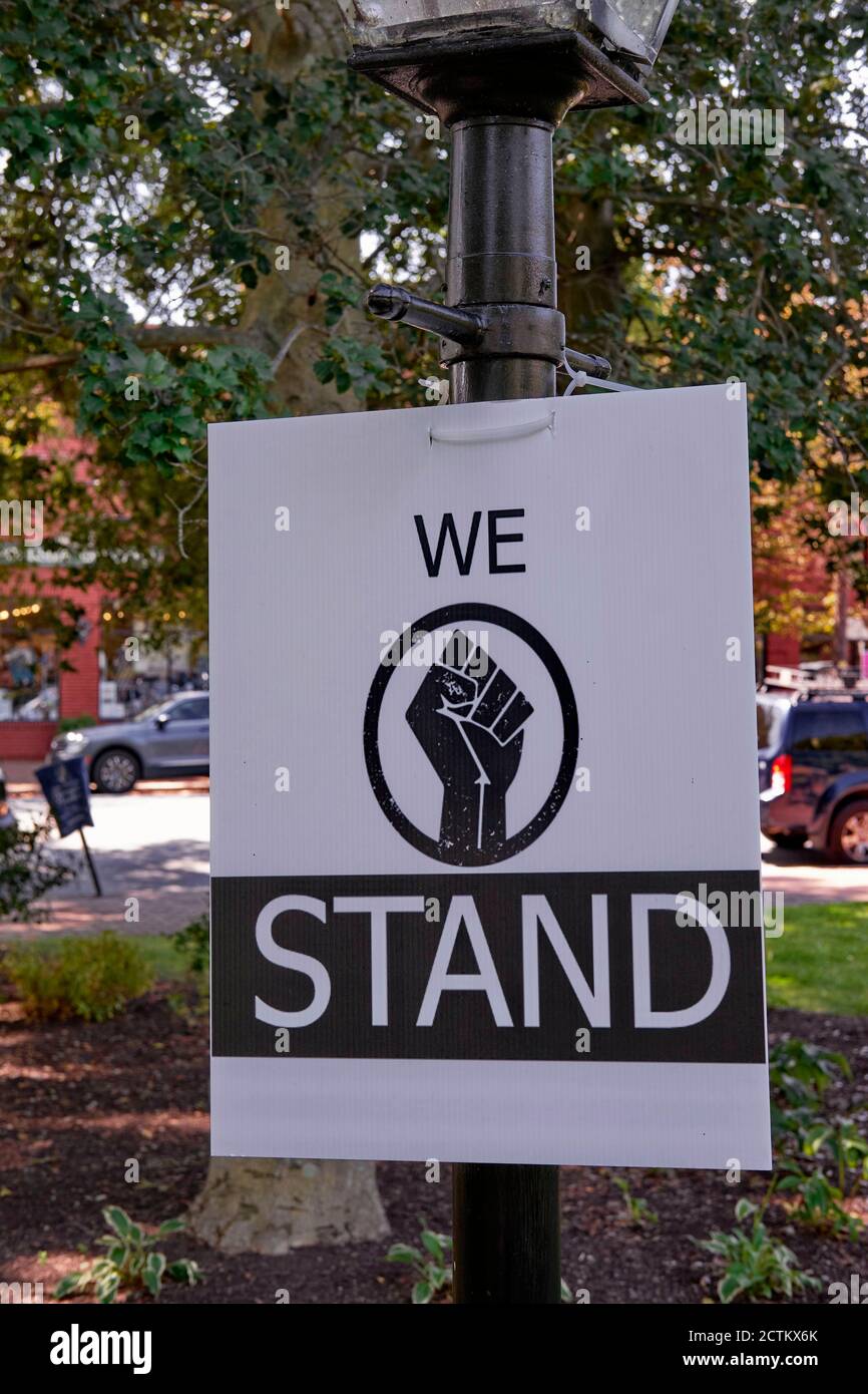 Equal Opportunity Sign High Resolution Stock Photography and Images - Alamy