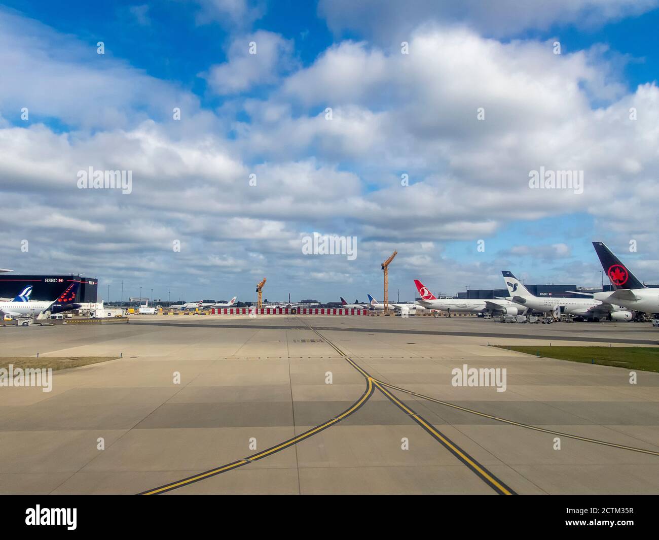 Heathrow Airport Air Traffic Control High Resolution Stock Photography ...