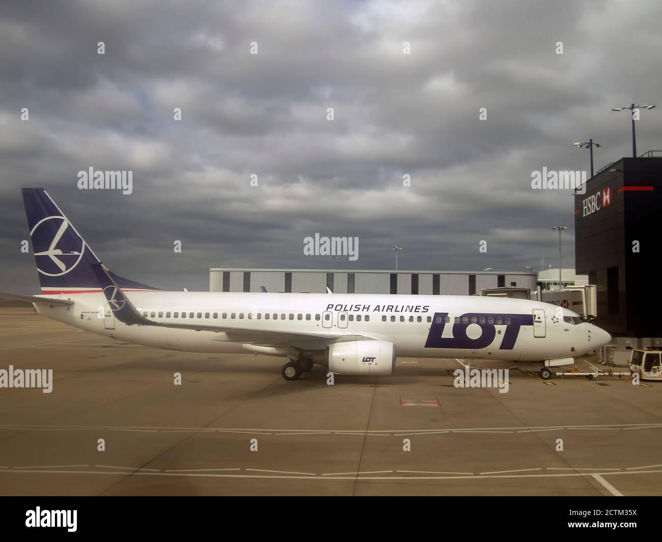A LOT Polish Airlines Boeing 737 at Heathrow Airport in London Stock ...