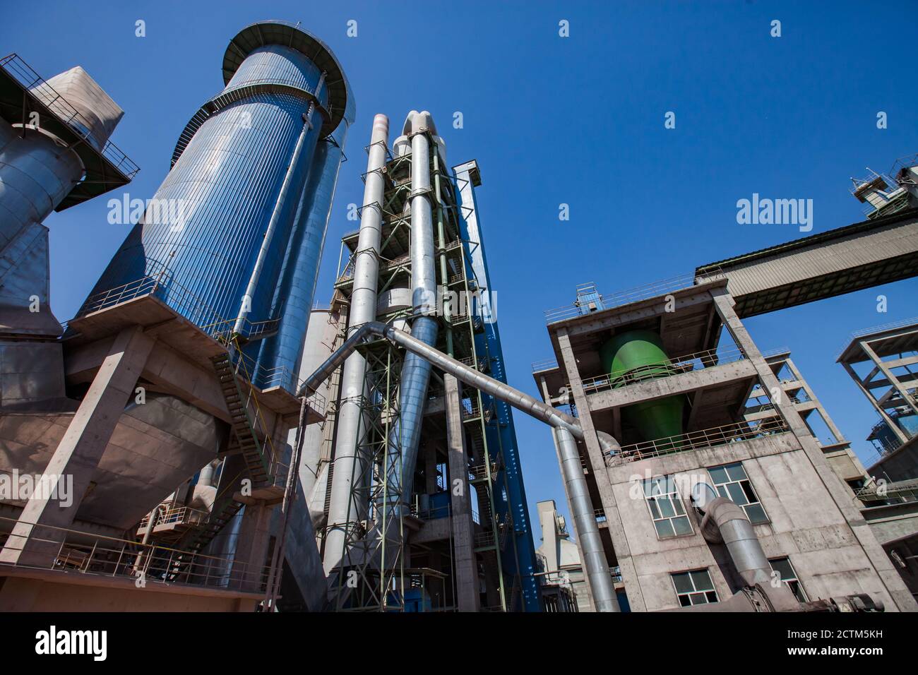 Tower silo hi-res stock photography and images - Alamy