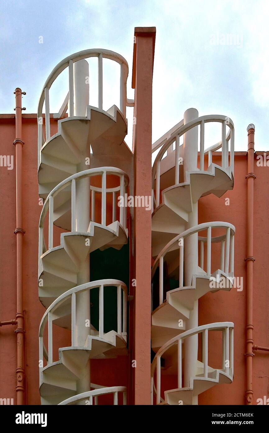 Spiral steps staircases architecture hi-res stock photography and ...