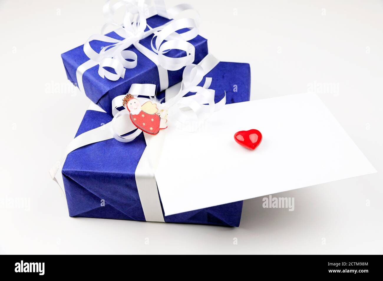 Some decorated Christmas gift packages Stock Photo - Alamy