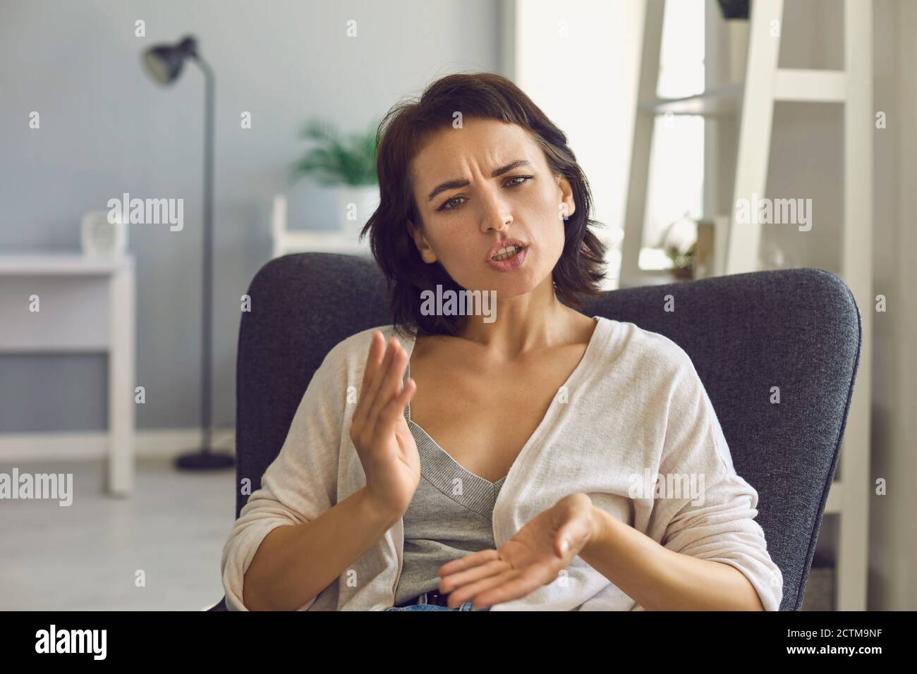 Explaining hands hi-res stock photography and images - Alamy