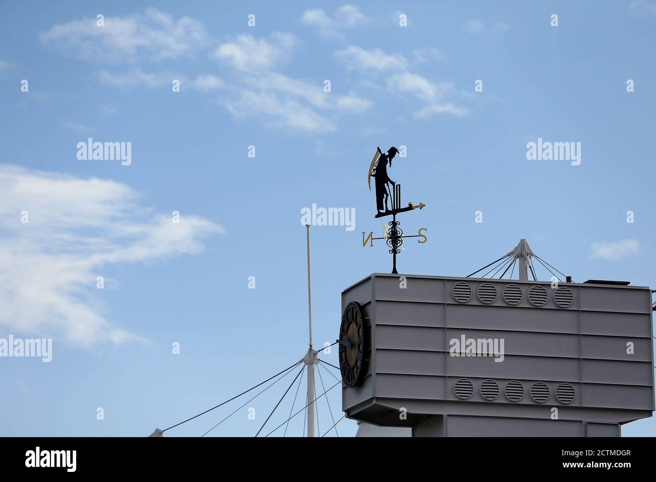 The weather vane at lords hi-res stock photography and images - Alamy
