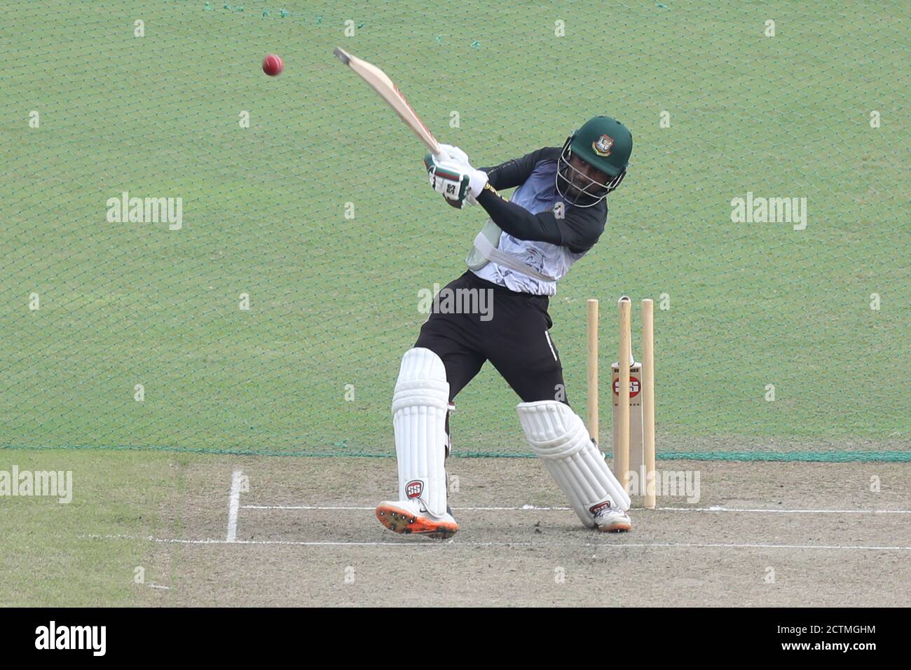 Imrul Kayes in action during a practice session at Sher-e-Bangla ...