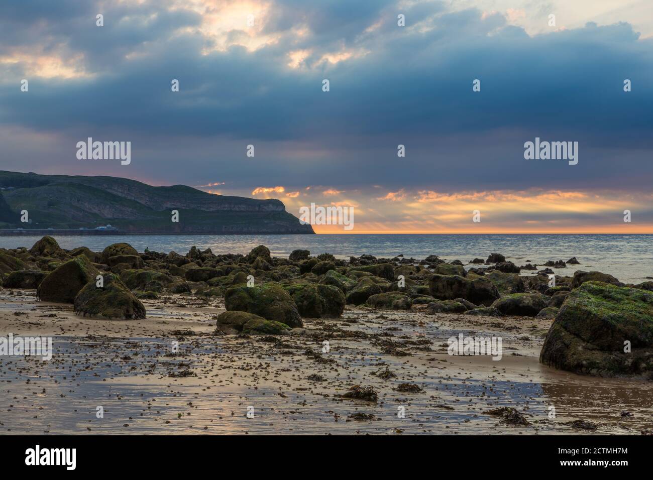 Llandudno north wales hi-res stock photography and images - Alamy