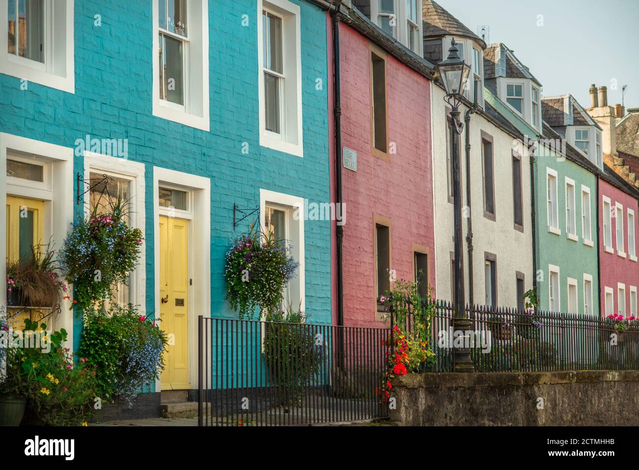 Scottish Terrace Houses High Resolution Stock Photography and Images ...